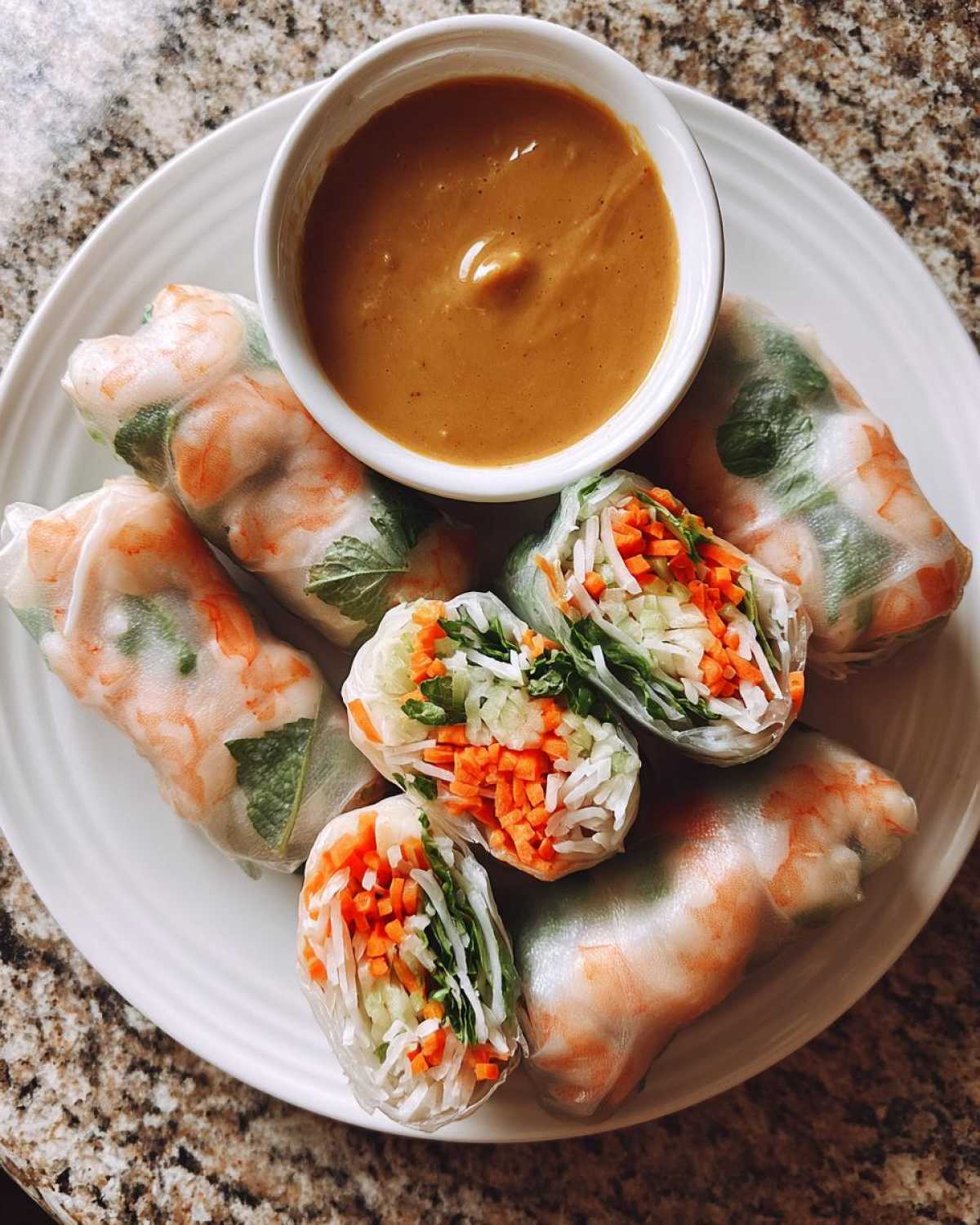 Amazing 8 Fresh Spring Rolls with Peanut Sauce - 911recipes.com